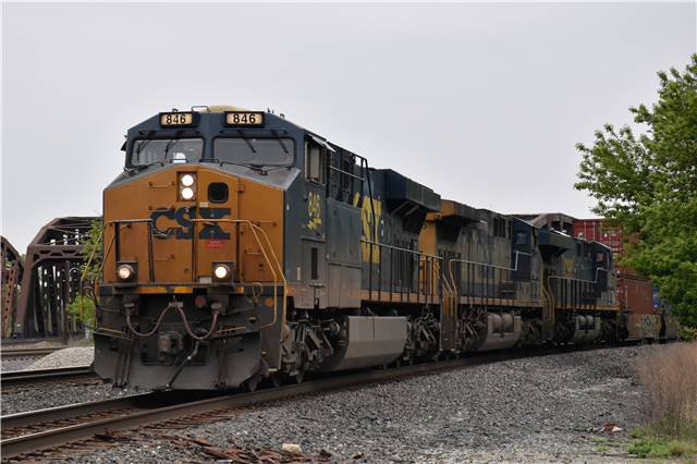 CSX: ES44AH - SpotLog